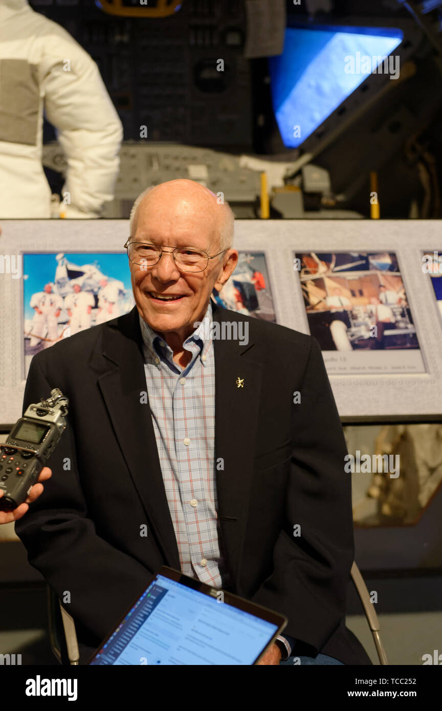 Garden City, New York, USA. 6th June, 2019. GERRY GRIFFIN, Apollo ...