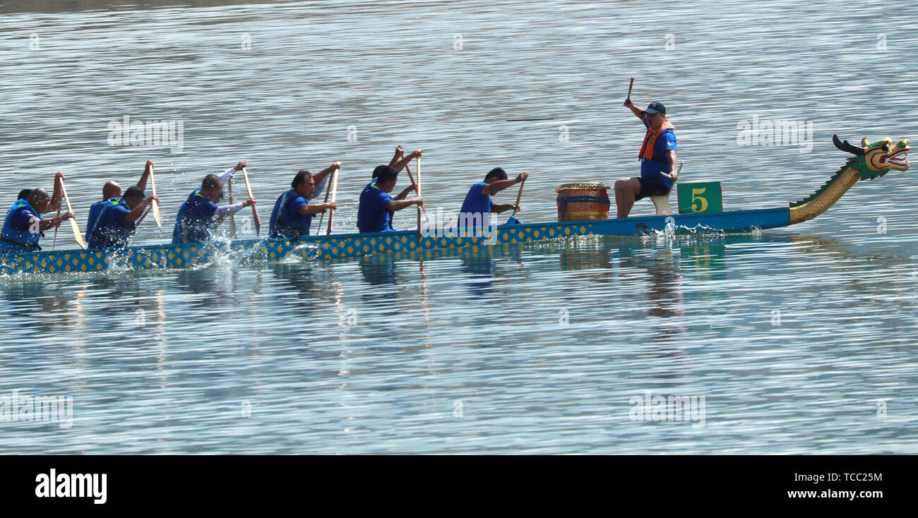 Zigui dragon boat hi-res stock photography and images - Alamy