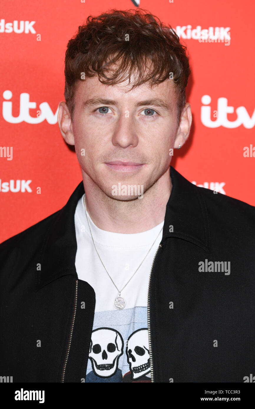 Danny jones voice hi-res stock photography and images - Alamy