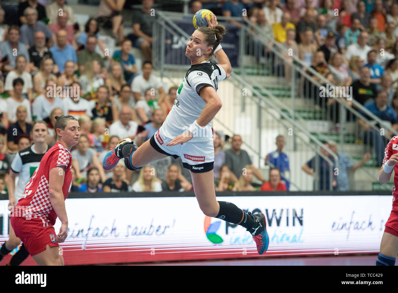 Emily boelk hi-res stock photography and images - Alamy