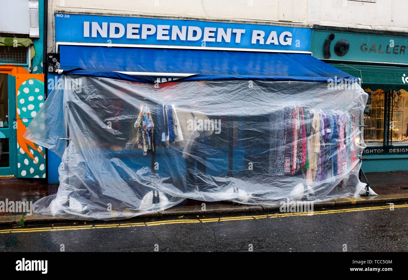 Sunny dry weather conditions hi-res stock photography and images - Alamy