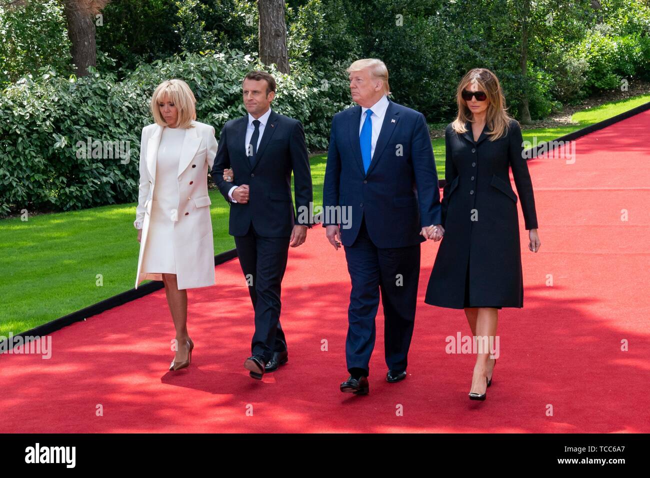 Brigitte macron walking hi-res stock photography and images - Alamy