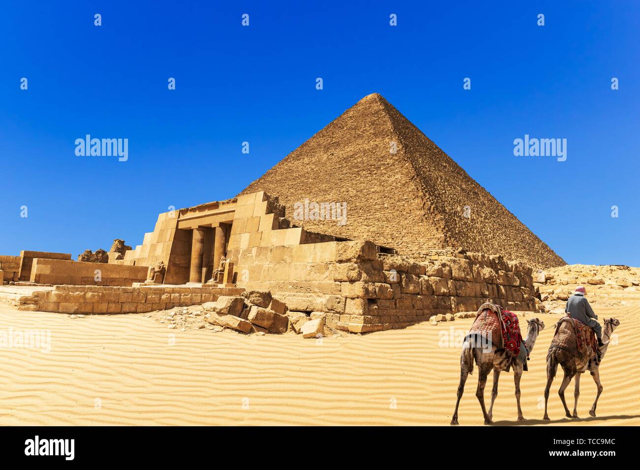 Khufu cheops mortuary temple hi-res stock photography and images - Alamy