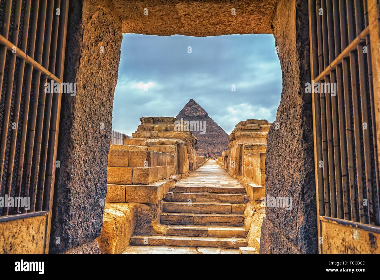 Old Stone Wall Egypt Pyramid High Resolution Stock Photography and ...