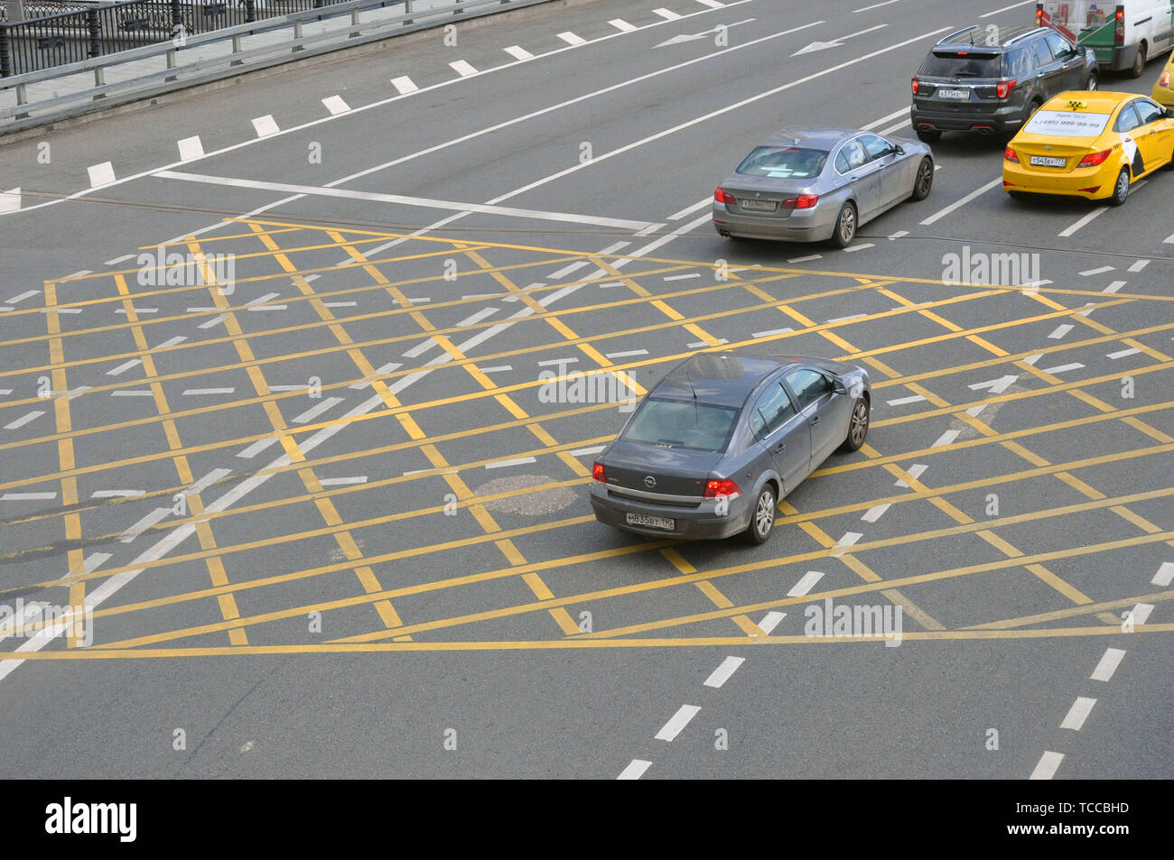 Yellow grid markings hi-res stock photography and images - Alamy