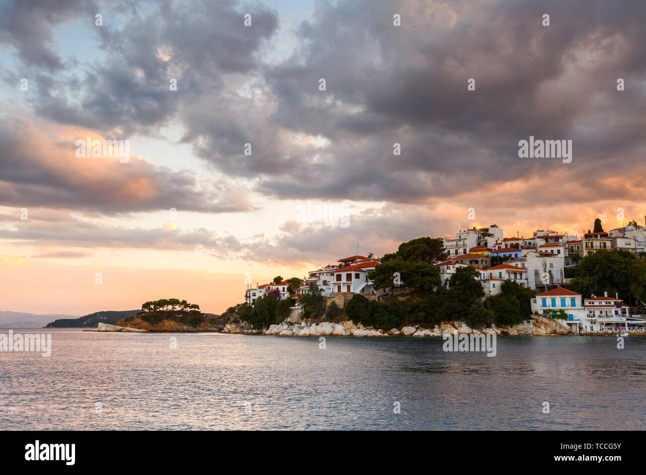 Sunset skiathos greece hi-res stock photography and images - Alamy