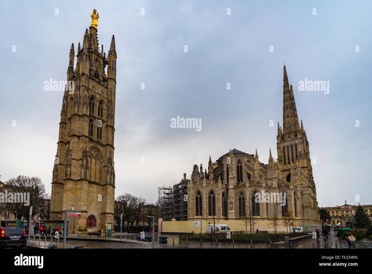 Cathedrale Saint Andre and Pey Berland Tower in Bordeaux, France Stock ...