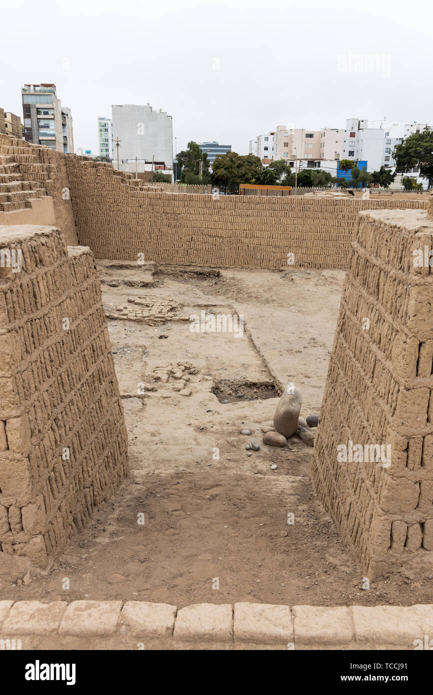 Huaca Pucllana, pre Columbian, pre Inca, pyramid temple, tomb and ...