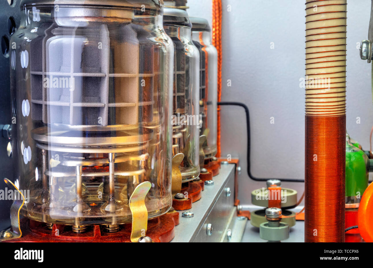 Vacuum capacitor hi-res stock photography and images - Alamy