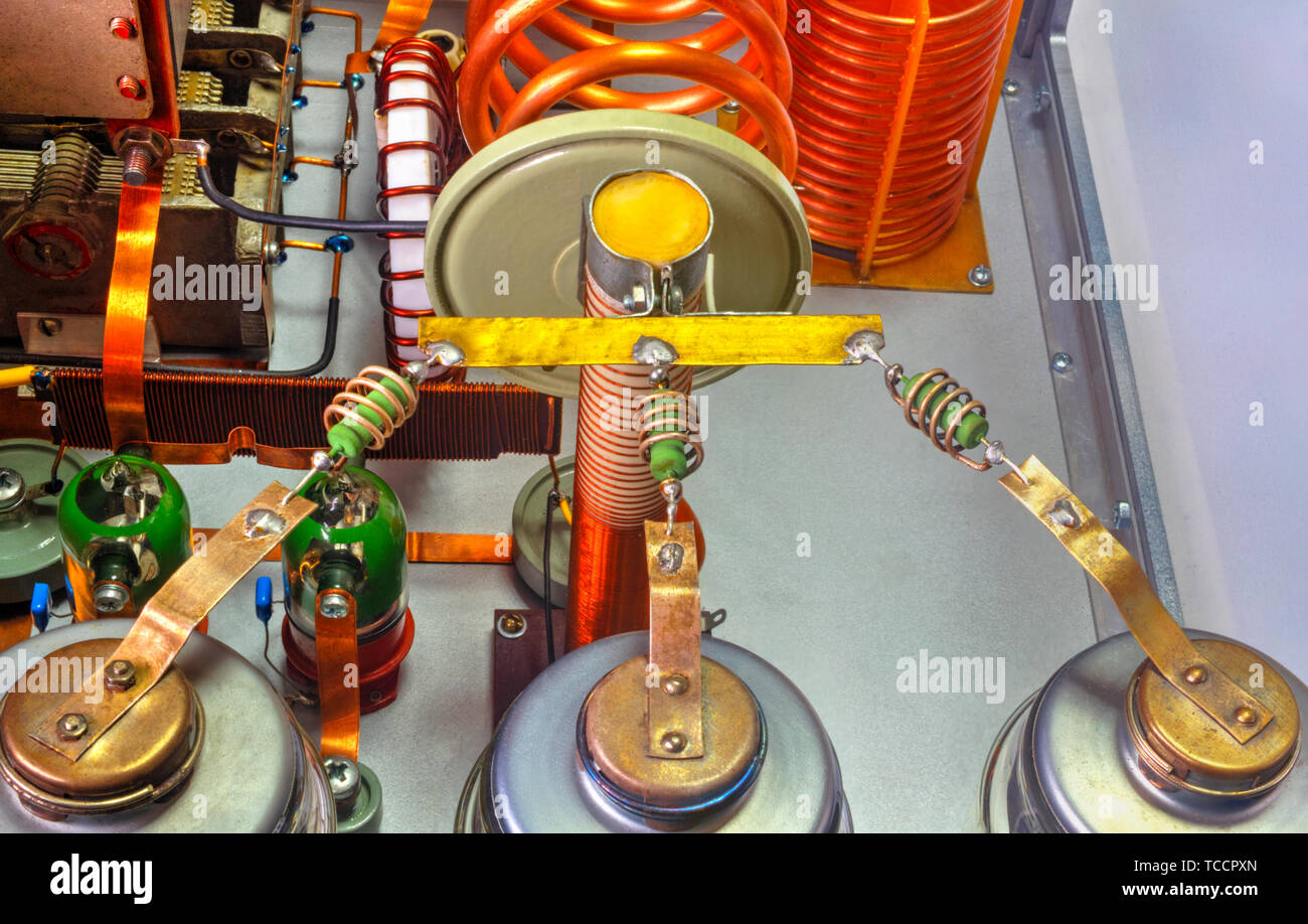 Power amplifier hi-res stock photography and images - Alamy