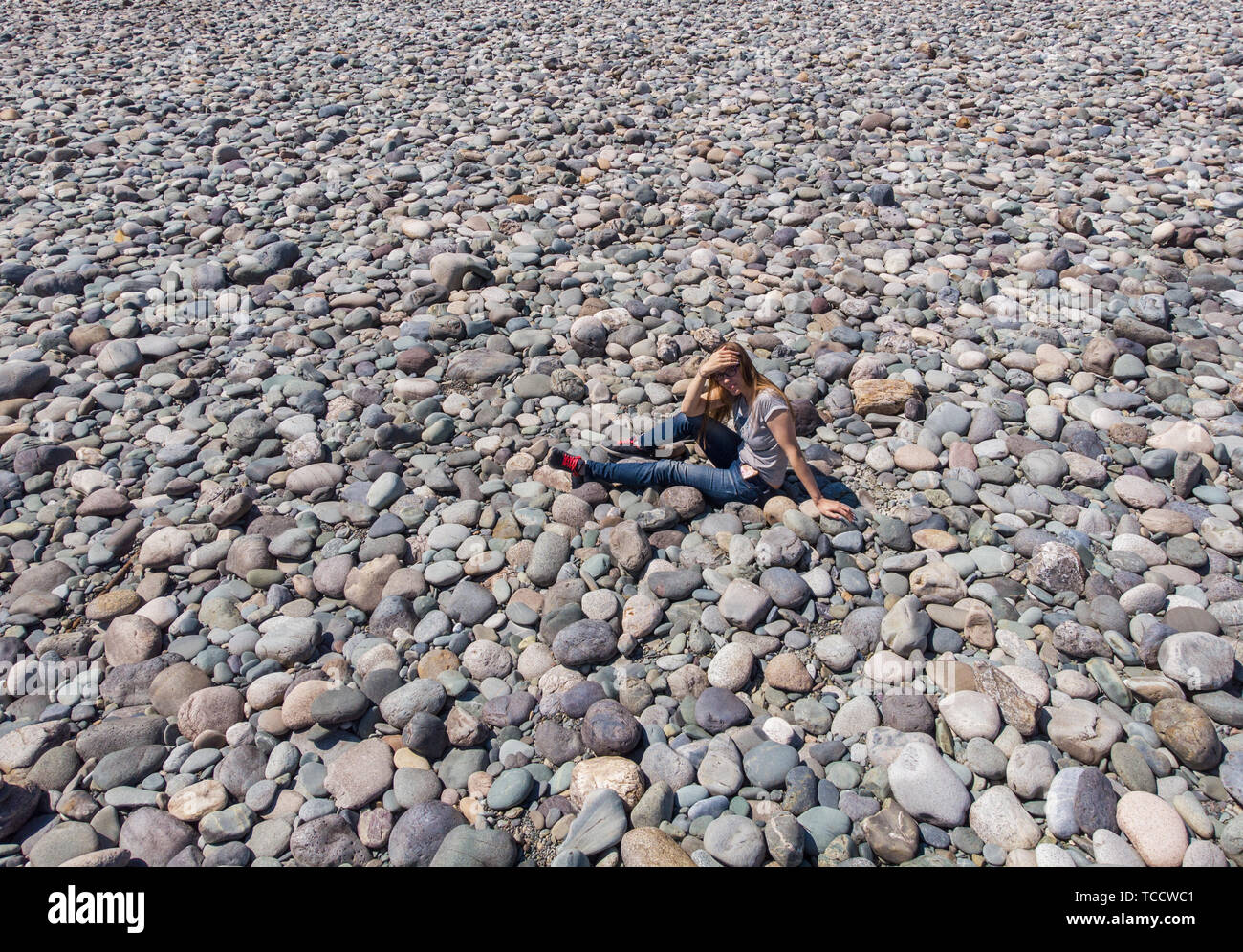 Aerial video mountains and lake hi-res stock photography and images - Alamy