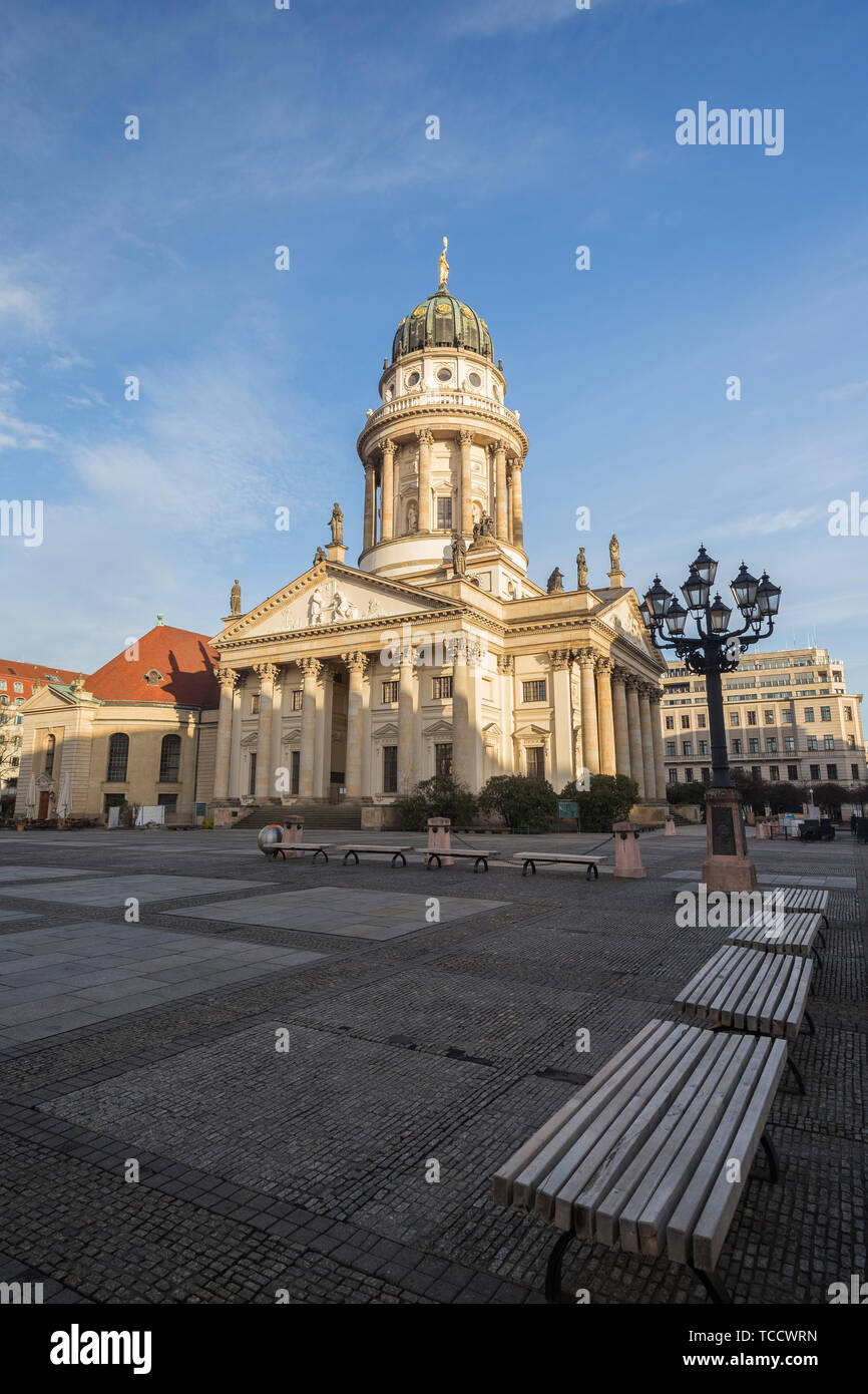 Berlin square hi-res stock photography and images - Alamy