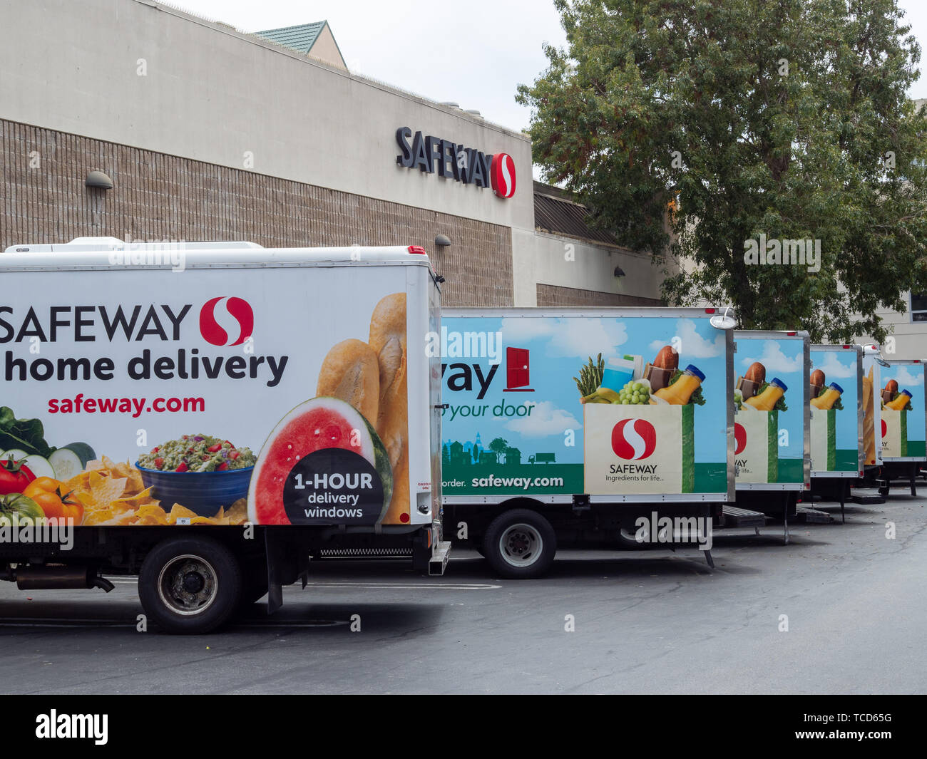 Safeway home delivery truck hi-res stock photography and images - Alamy