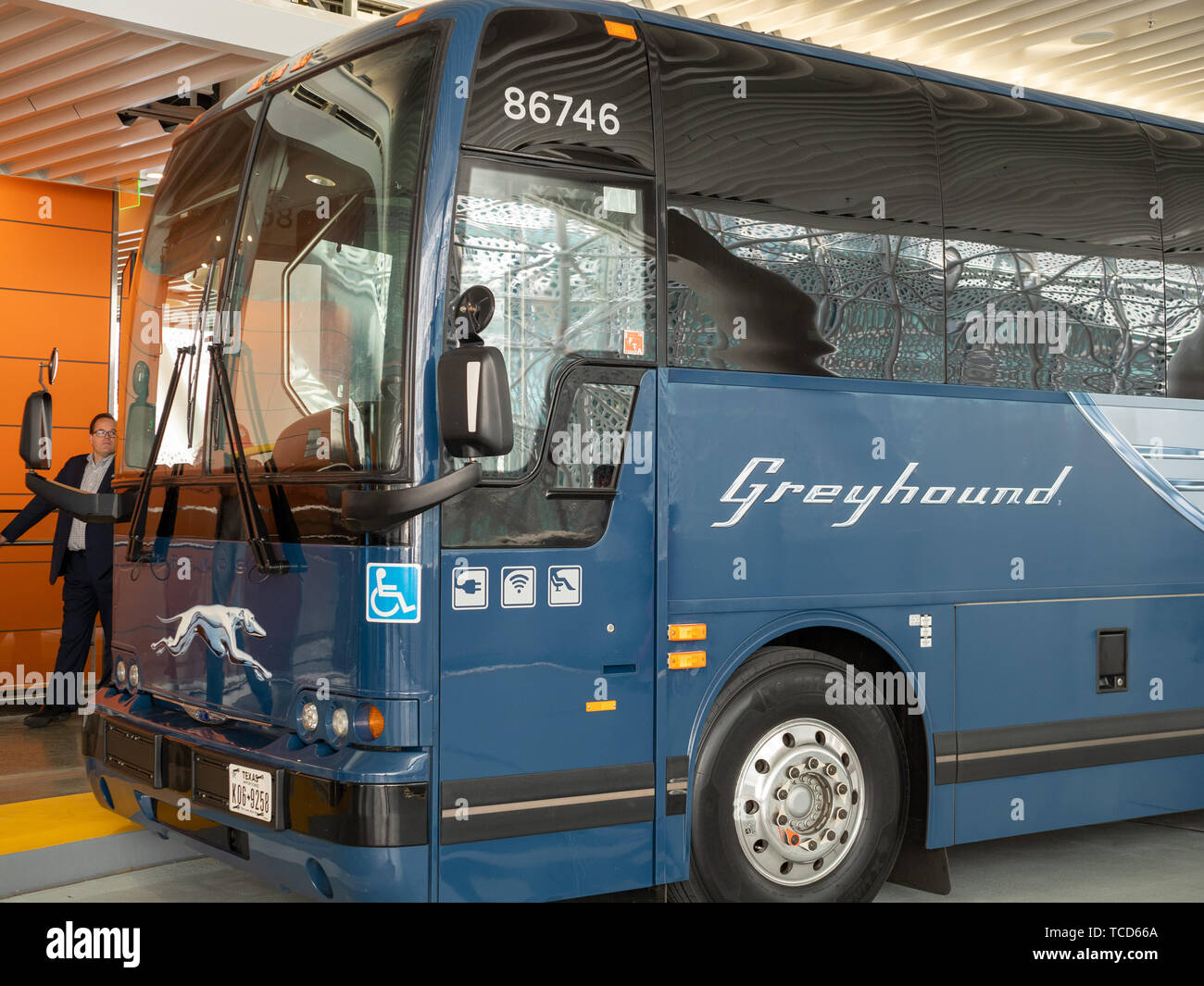 Greyhound bus logo hi-res stock photography and images - Alamy