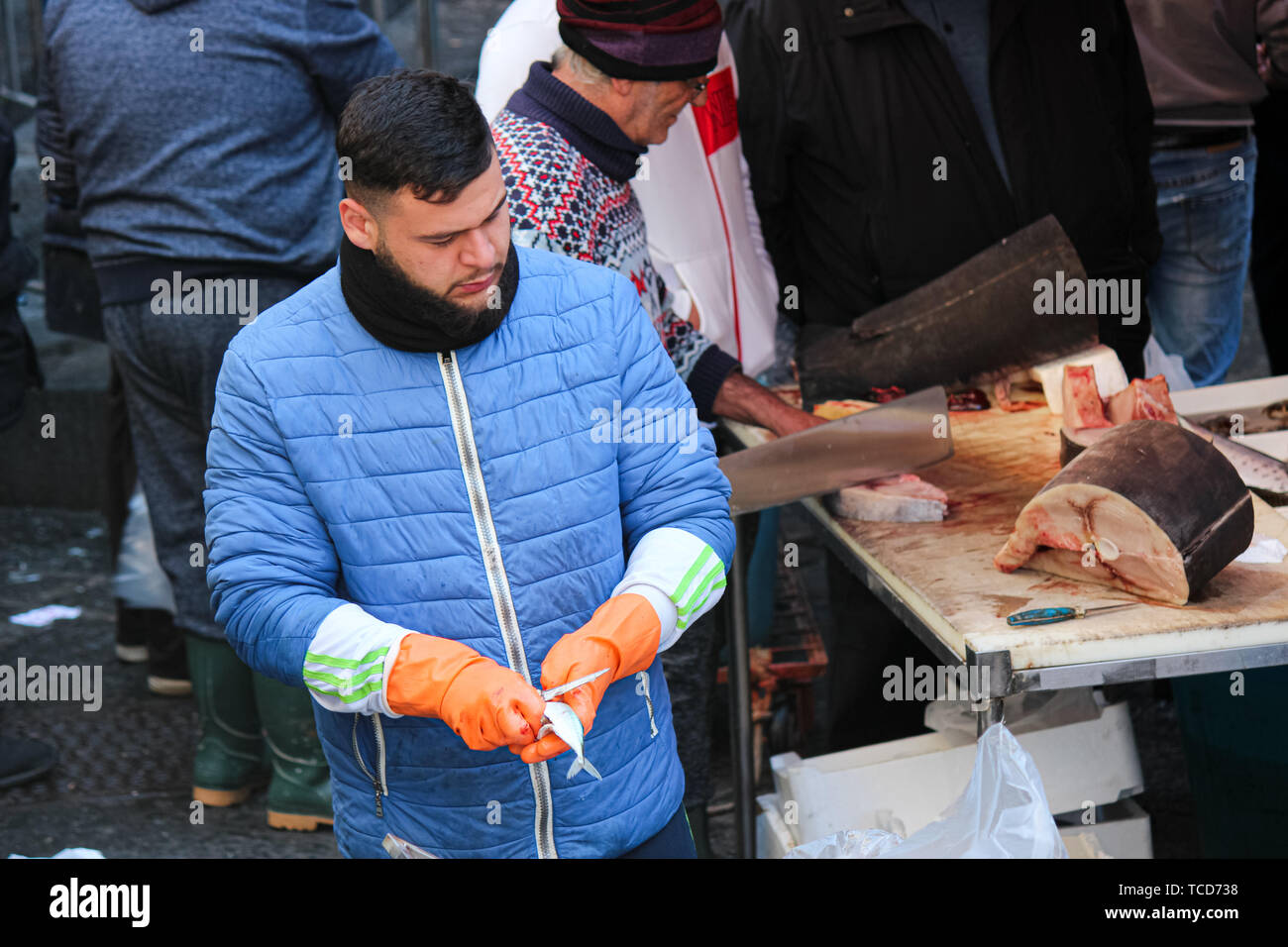 Fish gutting hi-res stock photography and images - Alamy