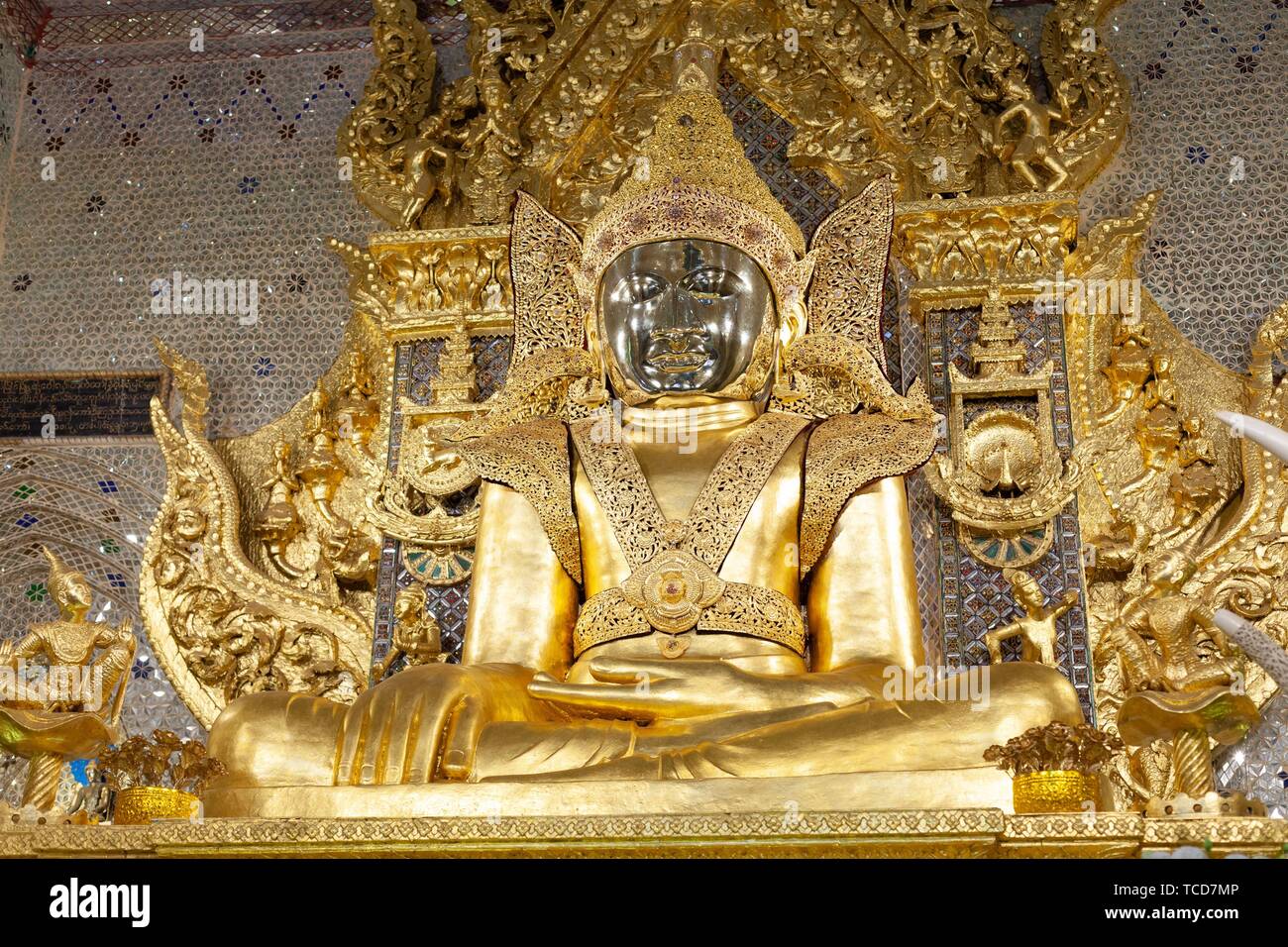 Mahamuni buddha statue hi-res stock photography and images - Alamy