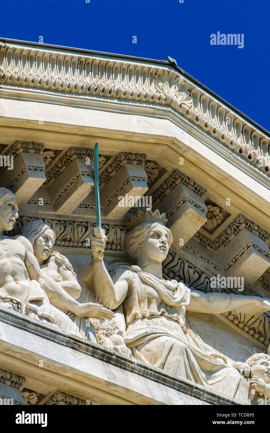 Symbol of nimes hi-res stock photography and images - Alamy