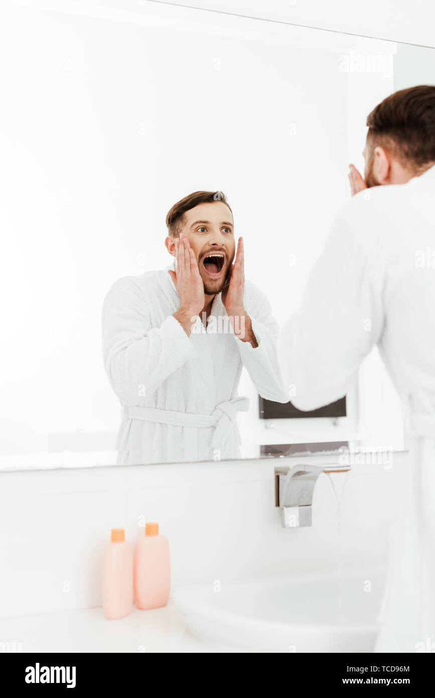 Mirror bathroom scream reflection hi-res stock photography and images ...