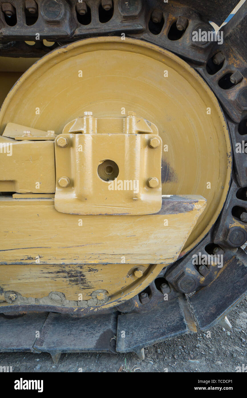 Continuous track hi-res stock photography and images - Alamy