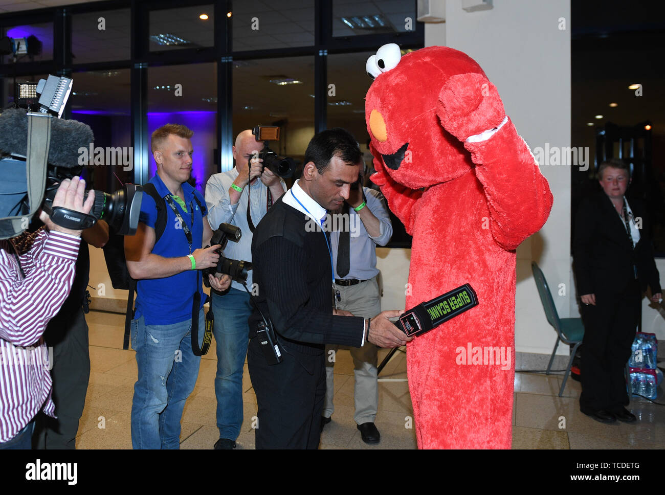 Elmo candidate hi-res stock photography and images - Alamy