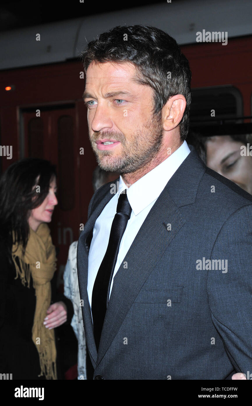 LOS ANGELES, CA. December 09, 2007: Gerard Butler at the world premiere ...