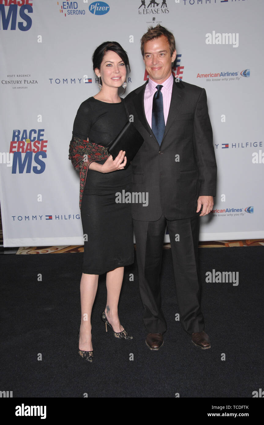 LOS ANGELES, CA. April 13, 2007: Lara Flynn Boyle & husband Donald Ray ...