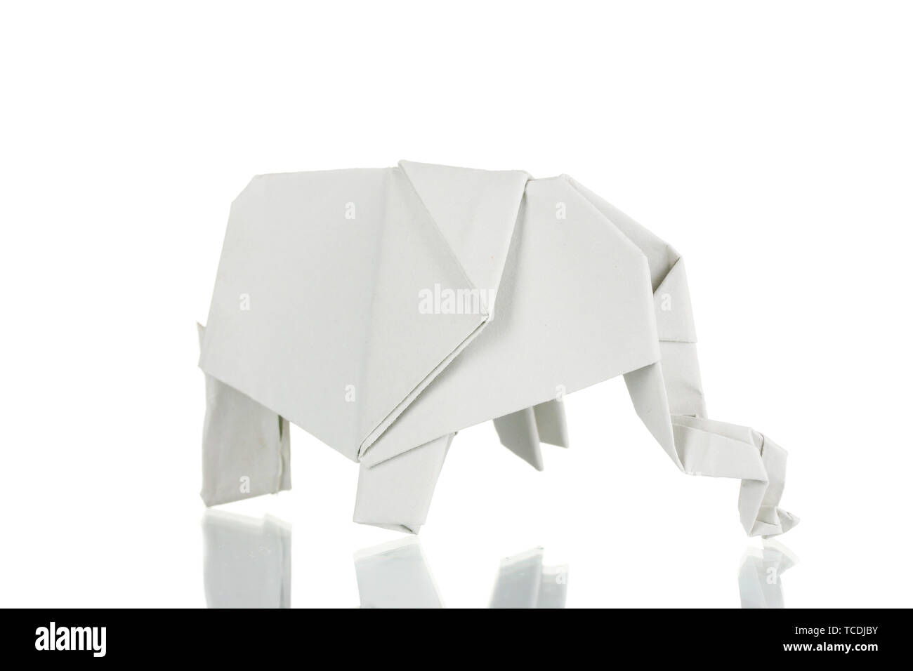 Origami paper elephant hi-res stock photography and images - Alamy