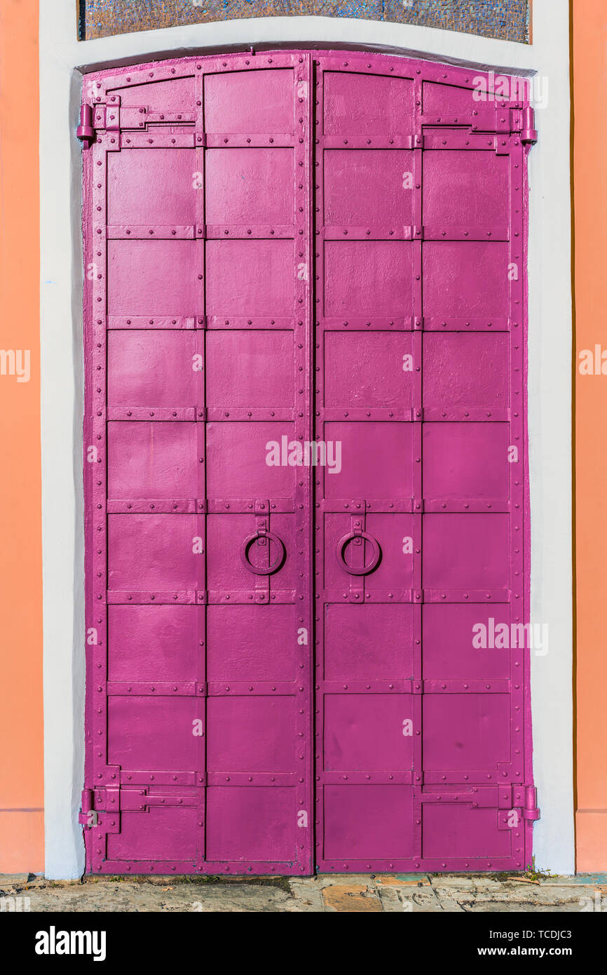 fresh painted old riveted door Stock Photo - Alamy