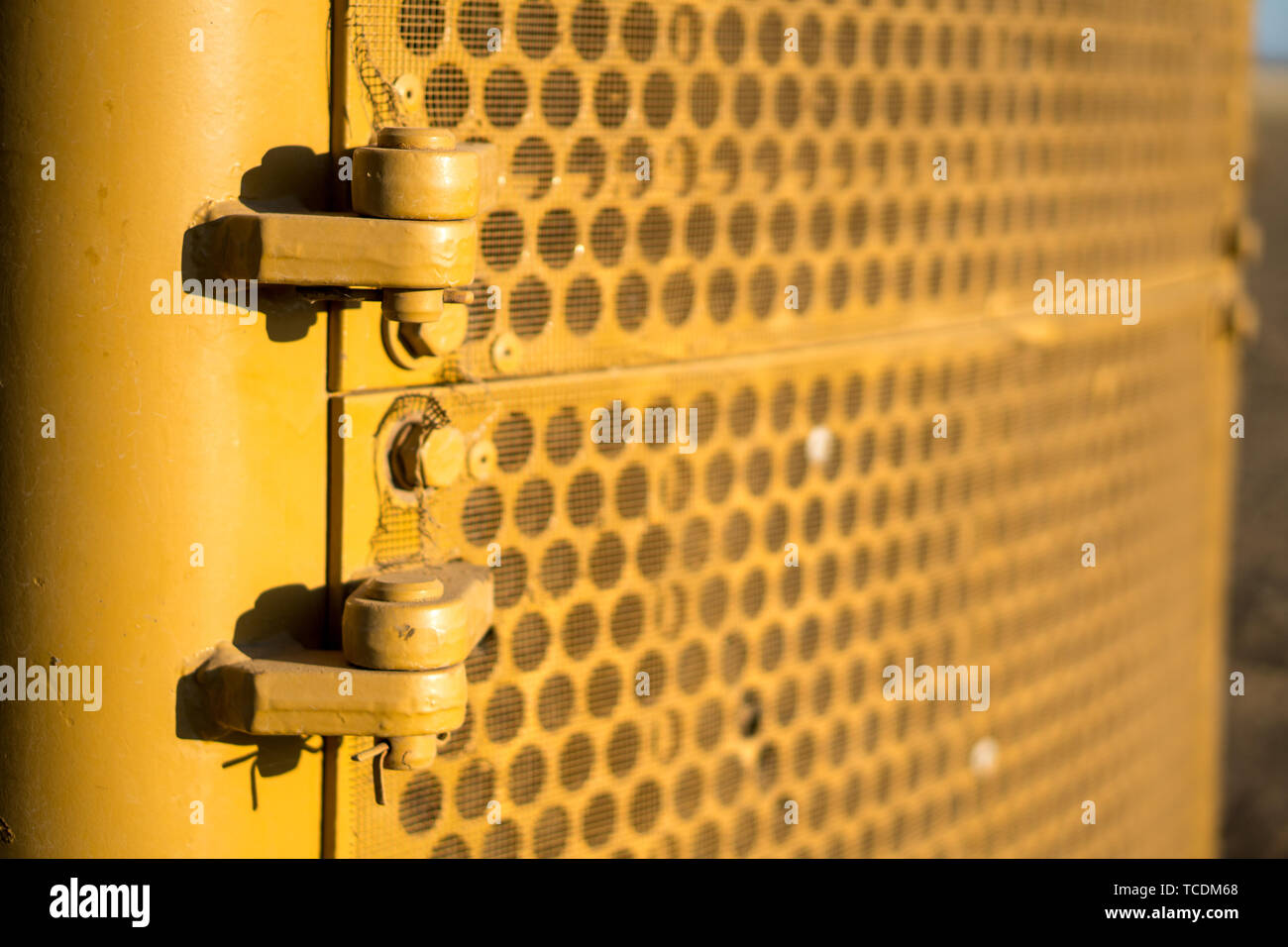 Grate screen hi-res stock photography and images - Alamy