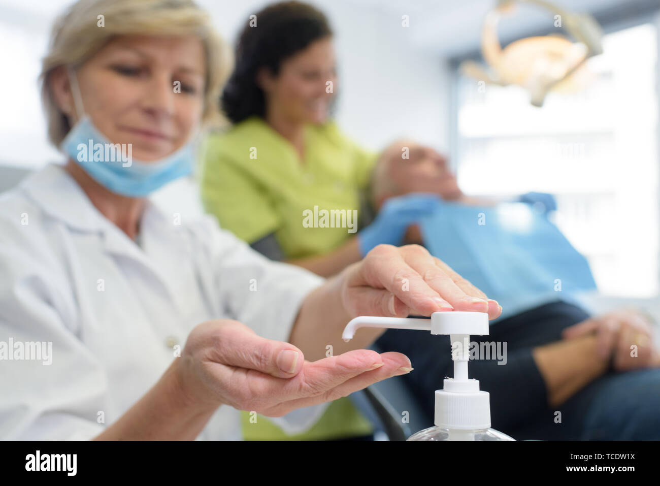 Medical washbasin hi-res stock photography and images - Alamy
