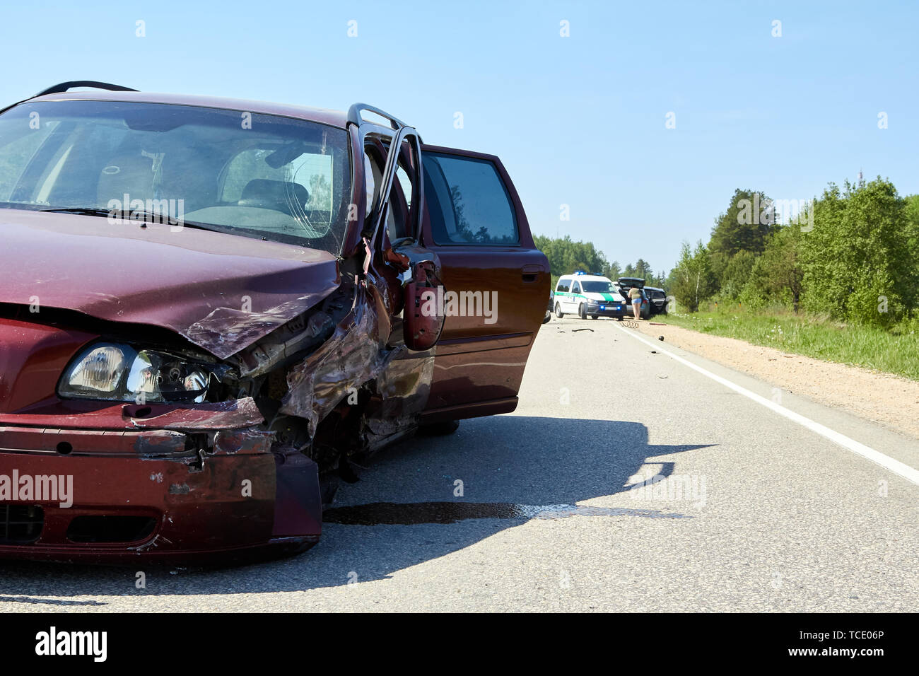 Frontal accident hi-res stock photography and images - Alamy
