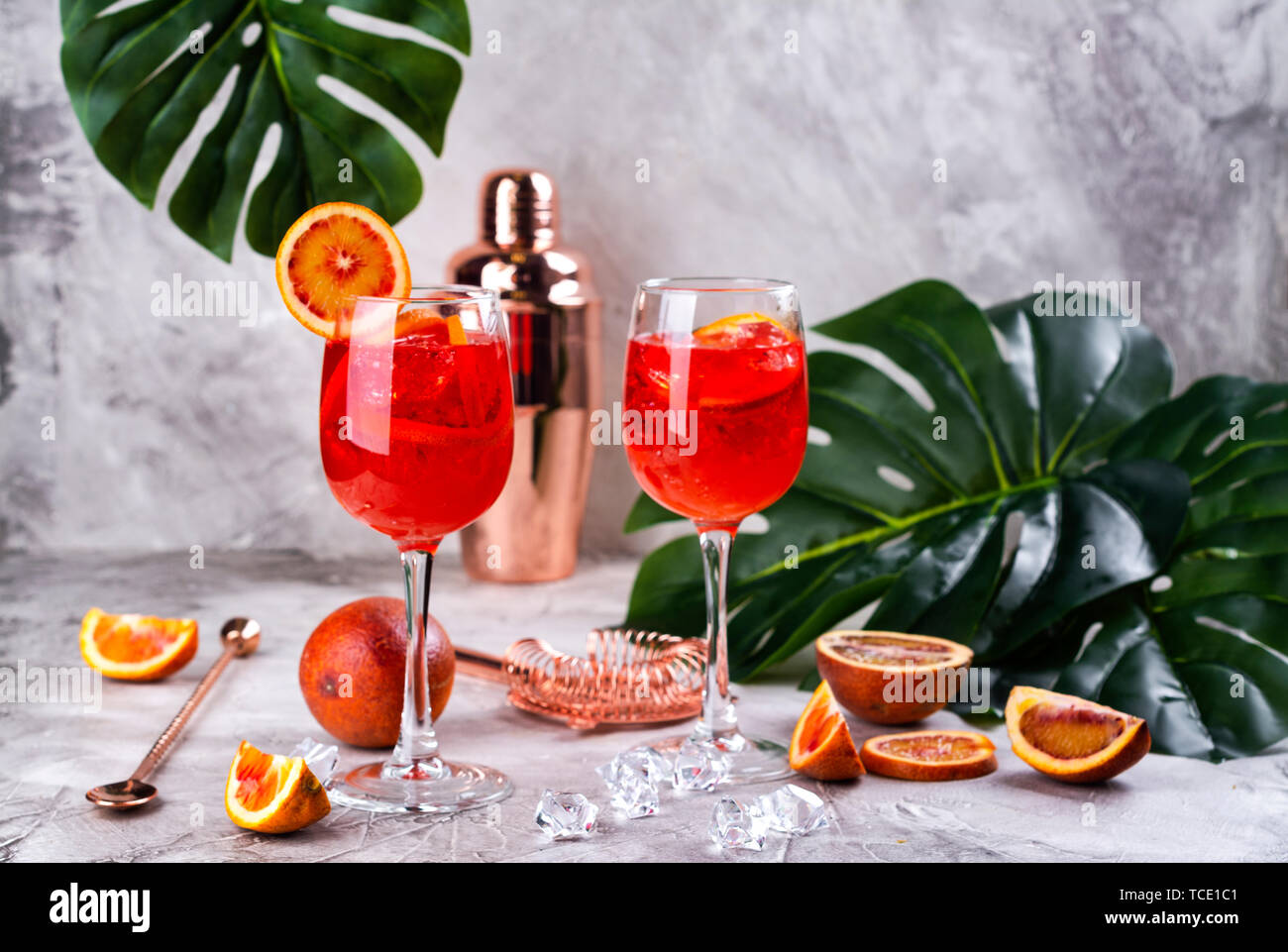 Italian Aperol Spritz cocktail Stock Photo - Alamy