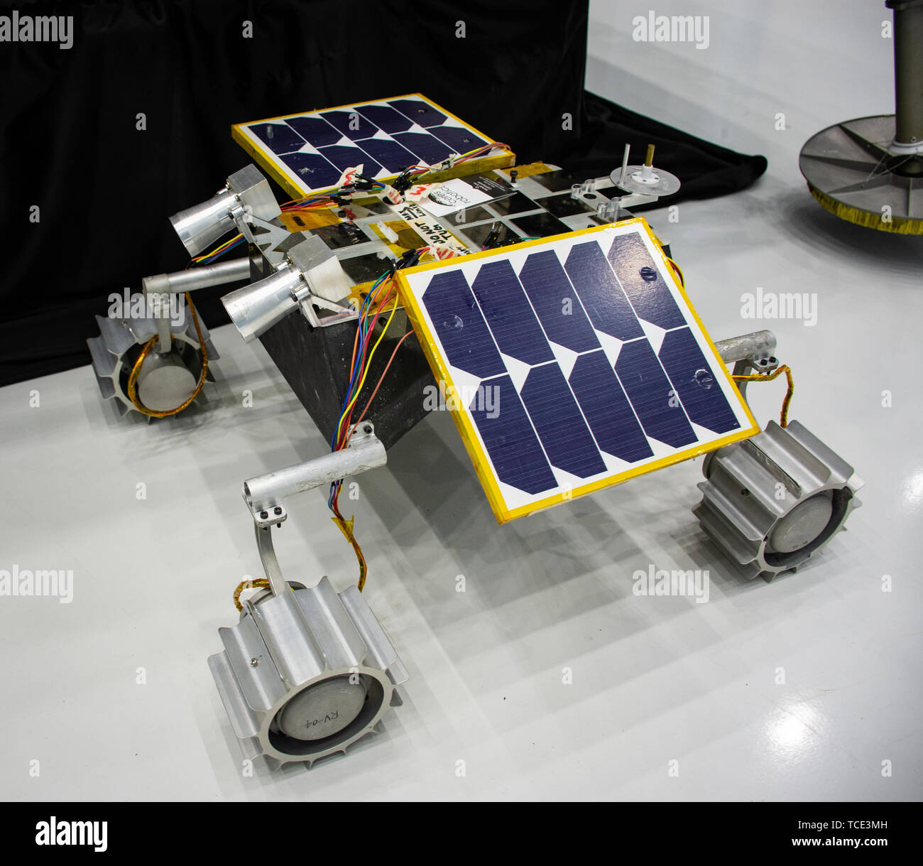 The OrbitBeyond Z-01 lunar lander rover designed for the NASA ...