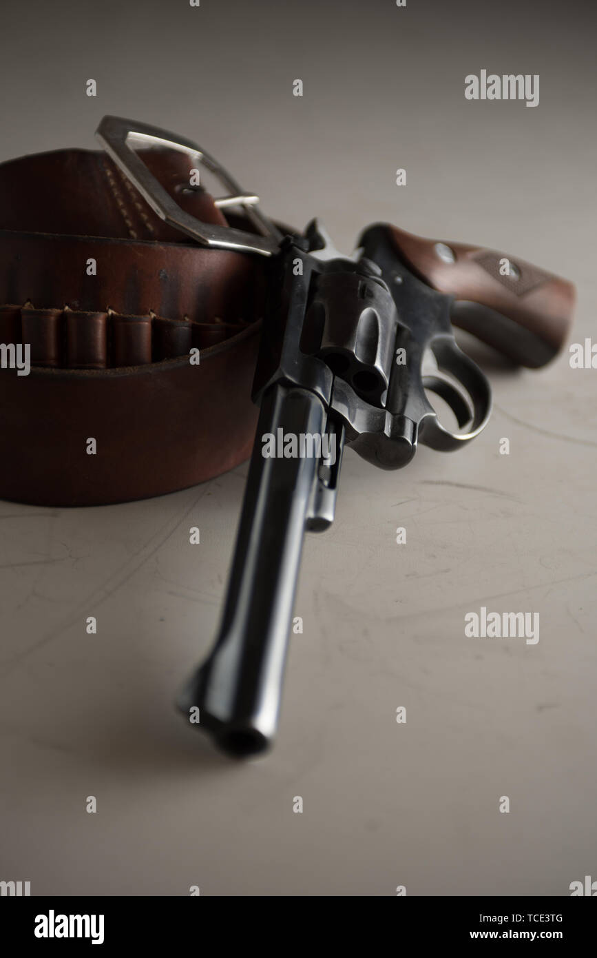 classic revolver handgun Stock Photo - Alamy