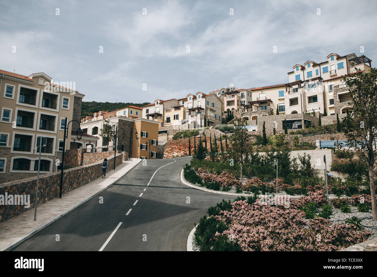 Small town residential apartment district hi-res stock photography and ...
