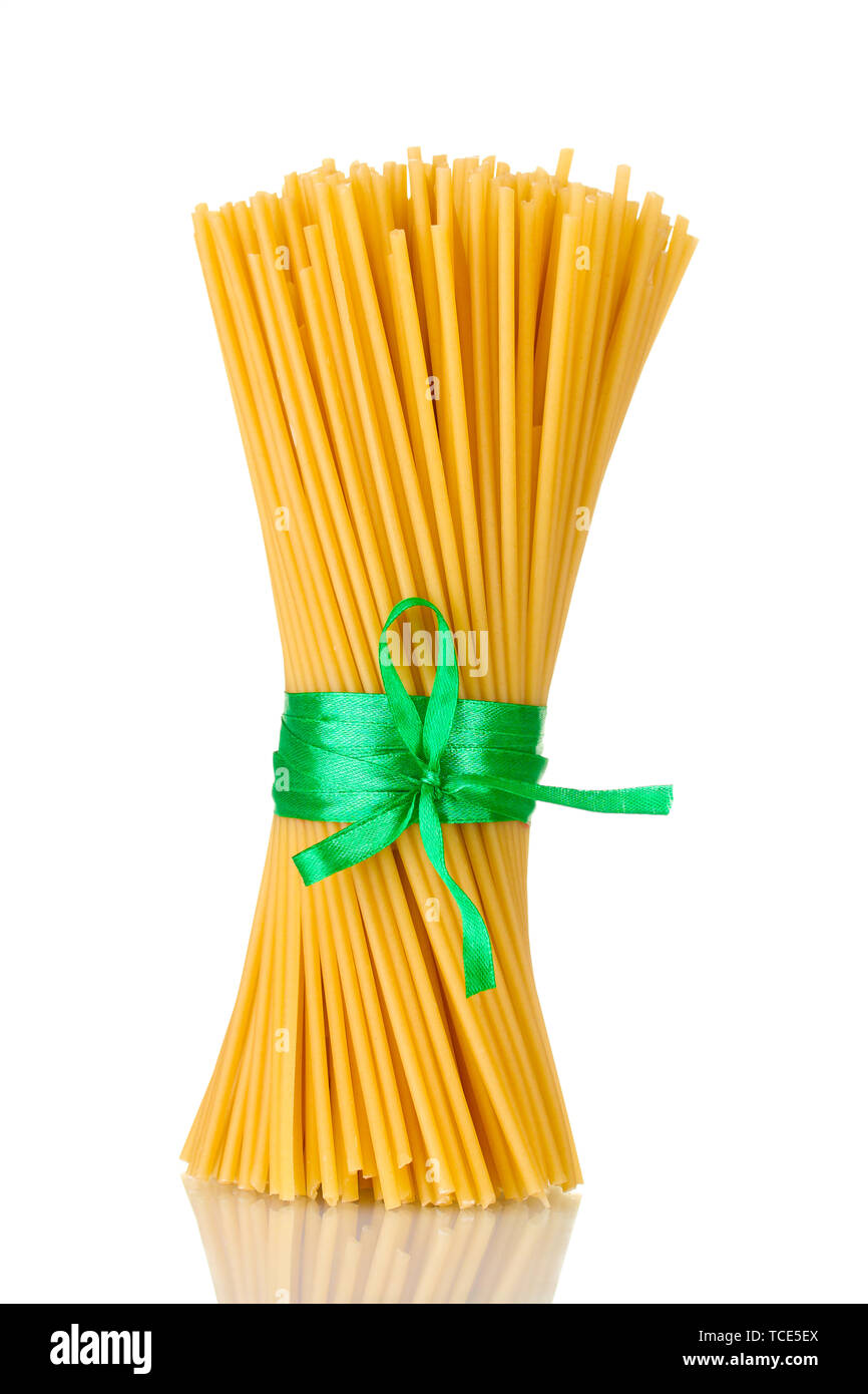 Bunch of spaghetti with ribbon isolated on white Stock Photo - Alamy