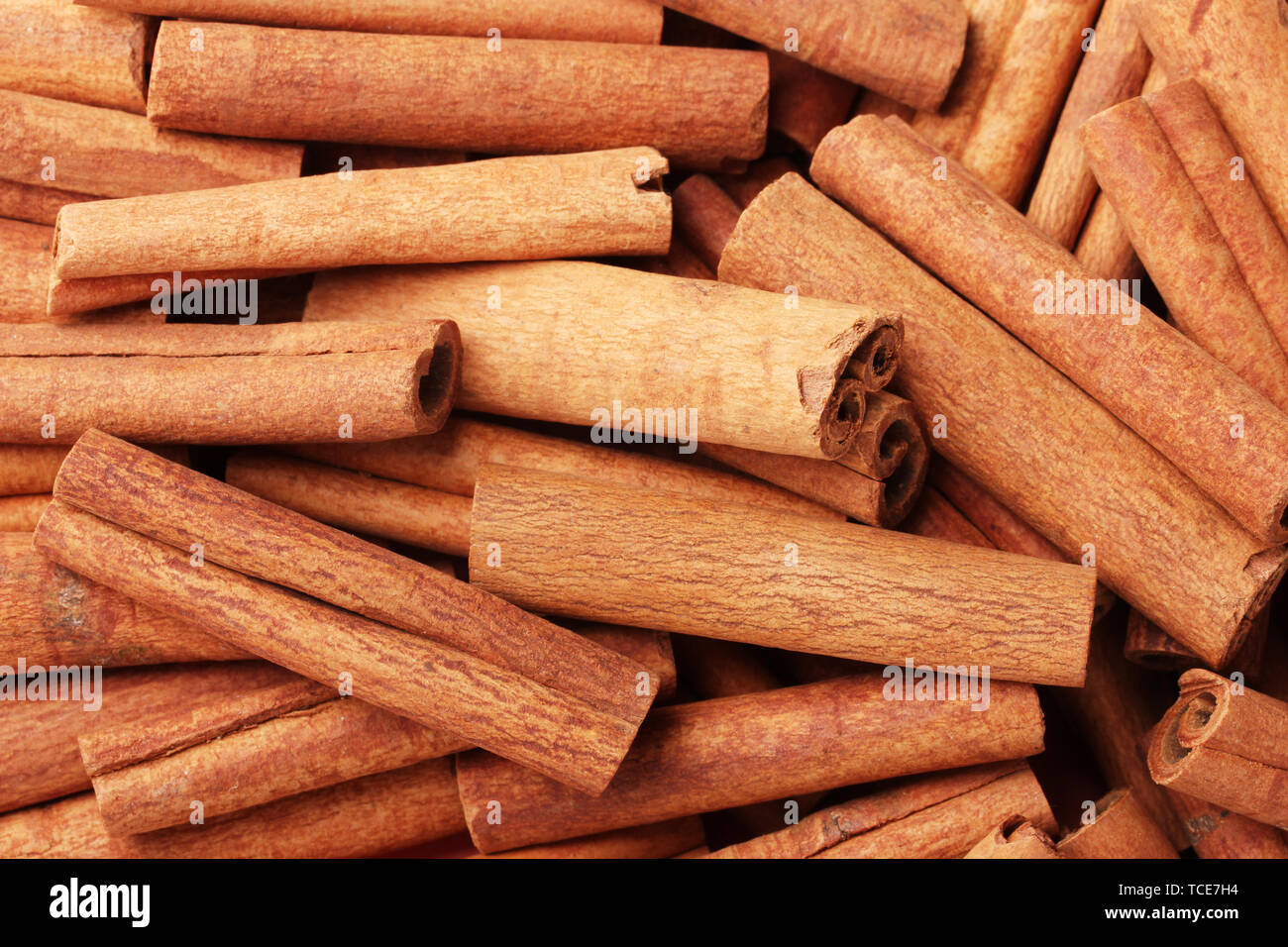 Cinnamon sticks closeup Stock Photo - Alamy