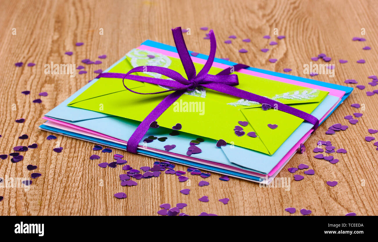 Stack of envelopes ribbon hi-res stock photography and images - Alamy