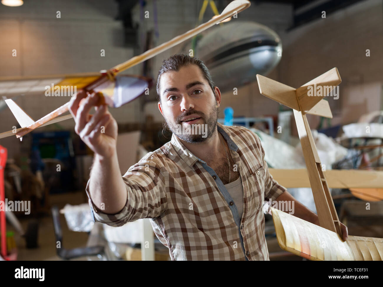 Aircraft workshop hi-res stock photography and images - Alamy