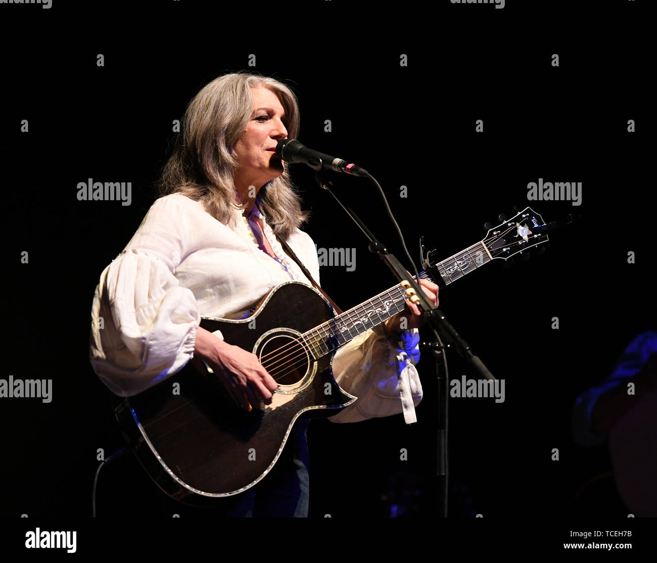 Kathy mattea hi-res stock photography and images - Alamy