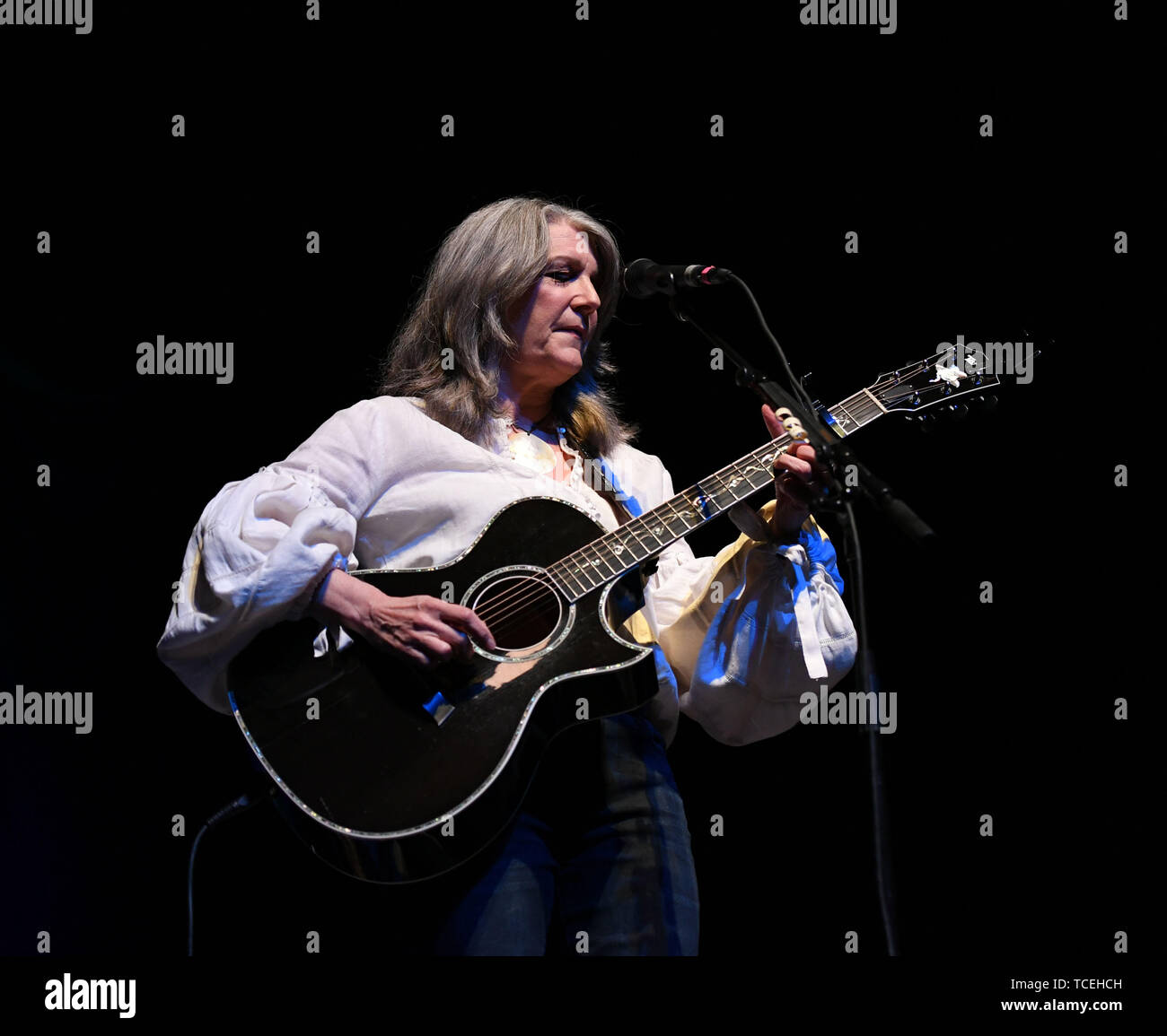 Kathy mattea hi-res stock photography and images - Alamy