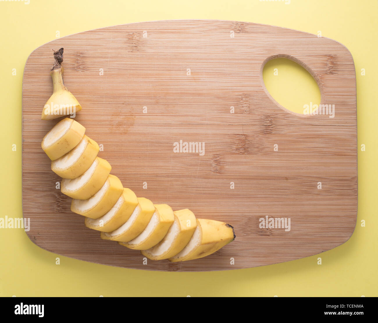Banana cutting hi-res stock photography and images - Alamy