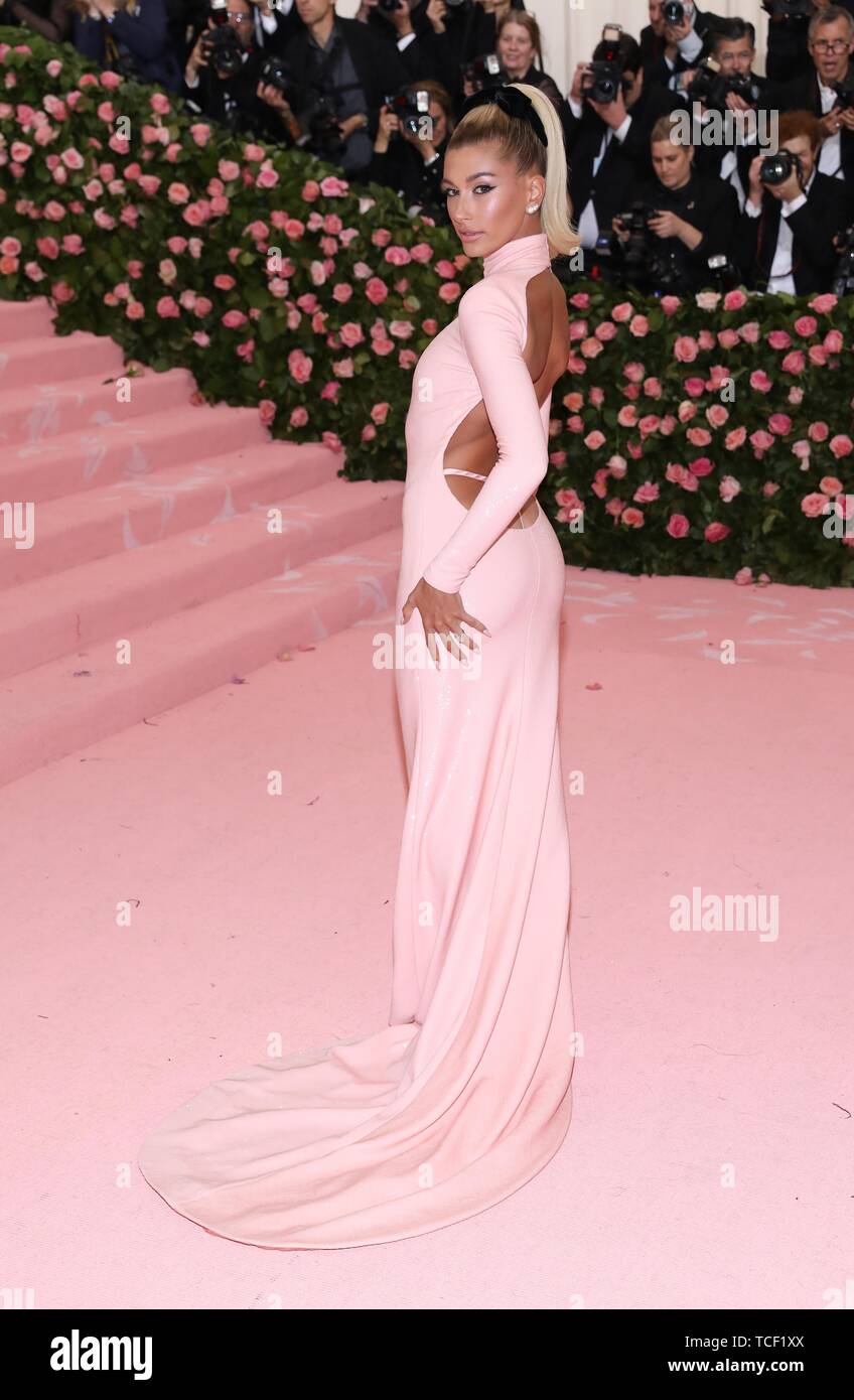The 2019 Met Gala Celebrating Camp: Notes On Fashion at The ...