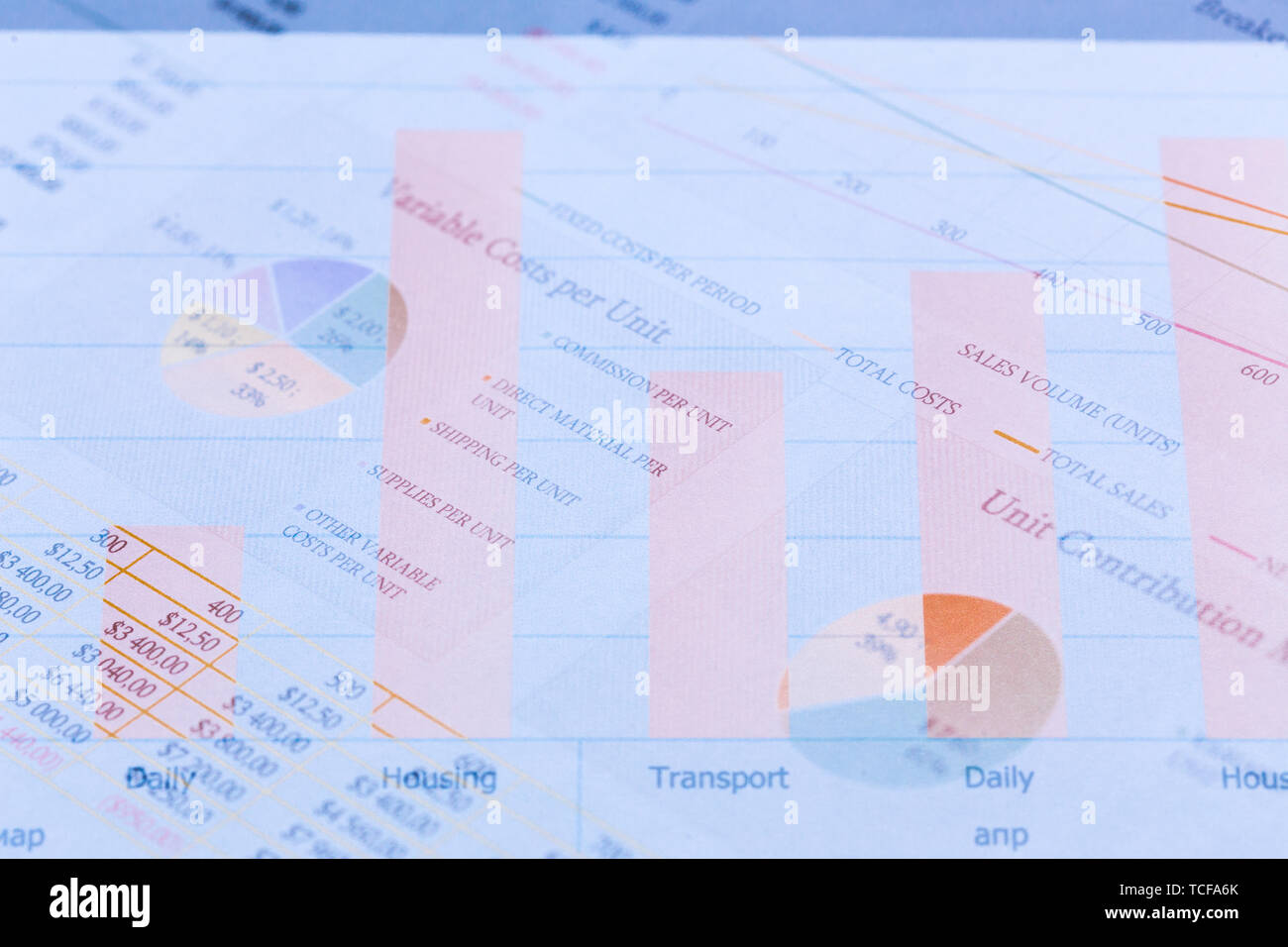 Business Line graph Stock Photo - Alamy
