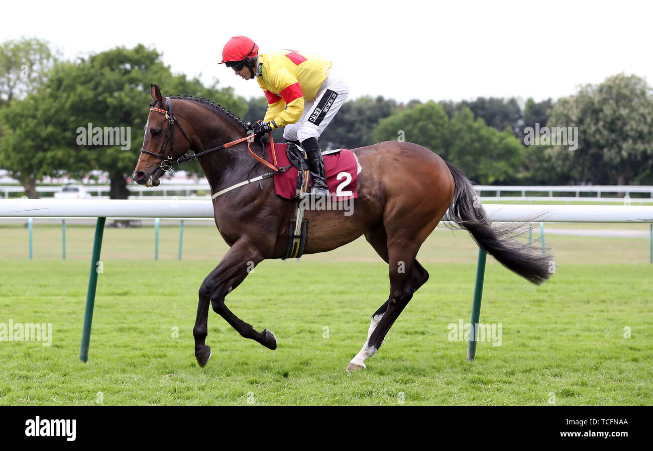 Jockey Graham Lee on the Armstrong Aggregates Temple Stakes Stock Photo ...