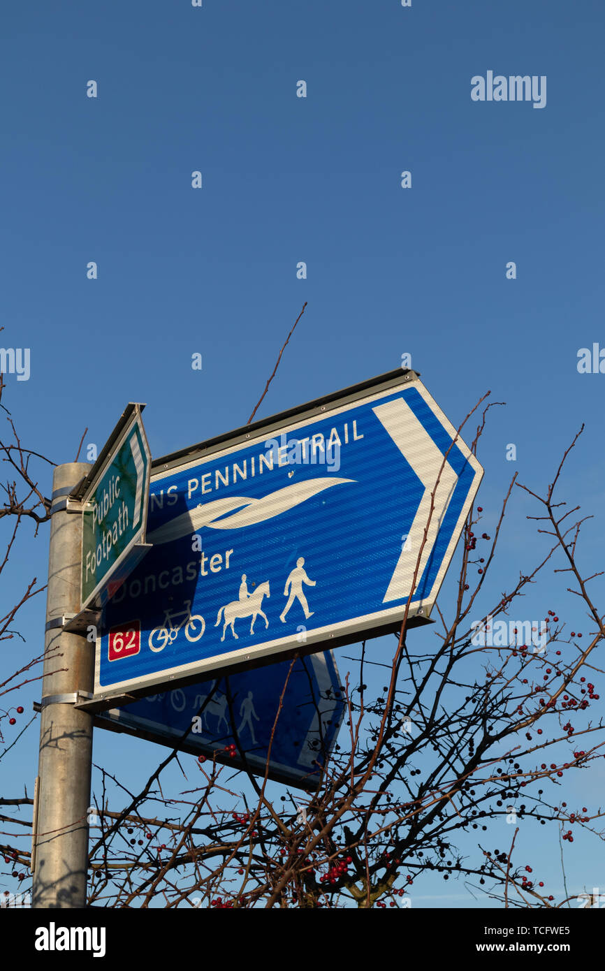 Pathway signs hi-res stock photography and images - Alamy