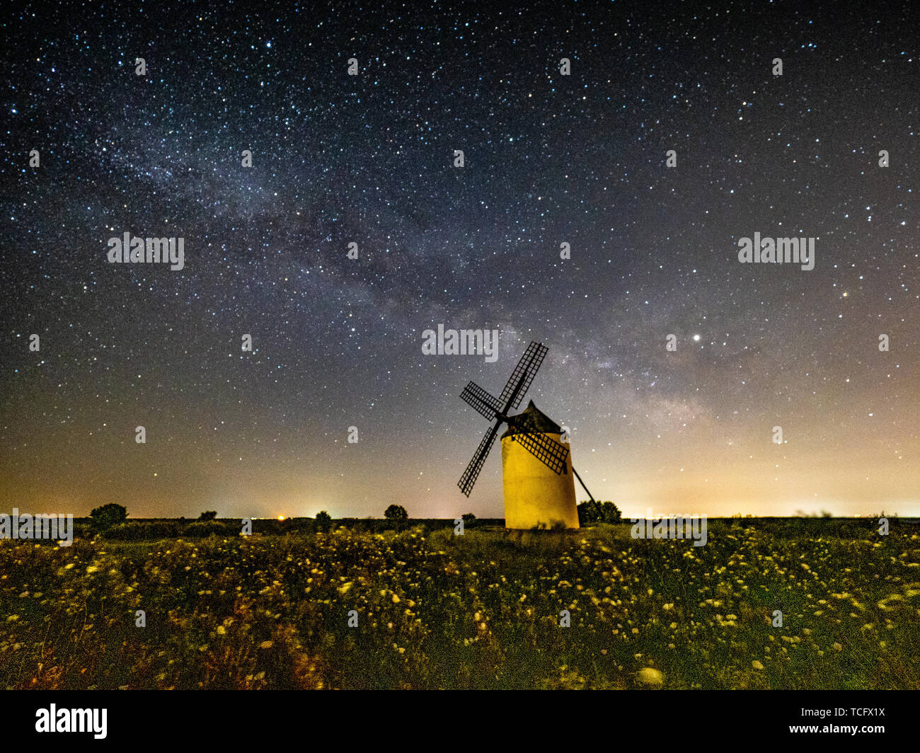 Medieval farm night hi-res stock photography and images - Alamy