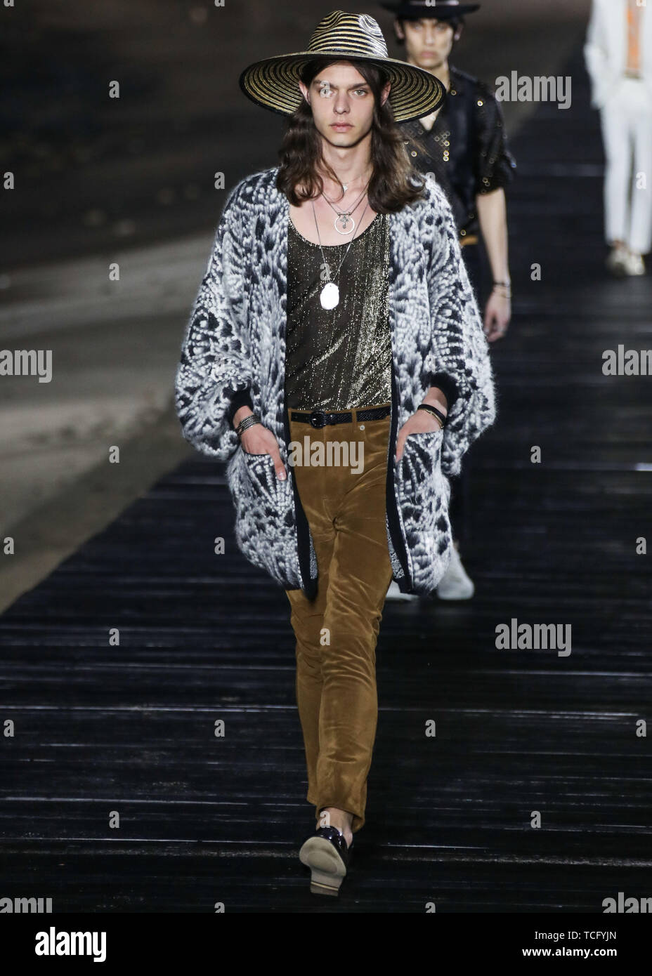 Ysl catwalk hi-res stock photography and images - Alamy