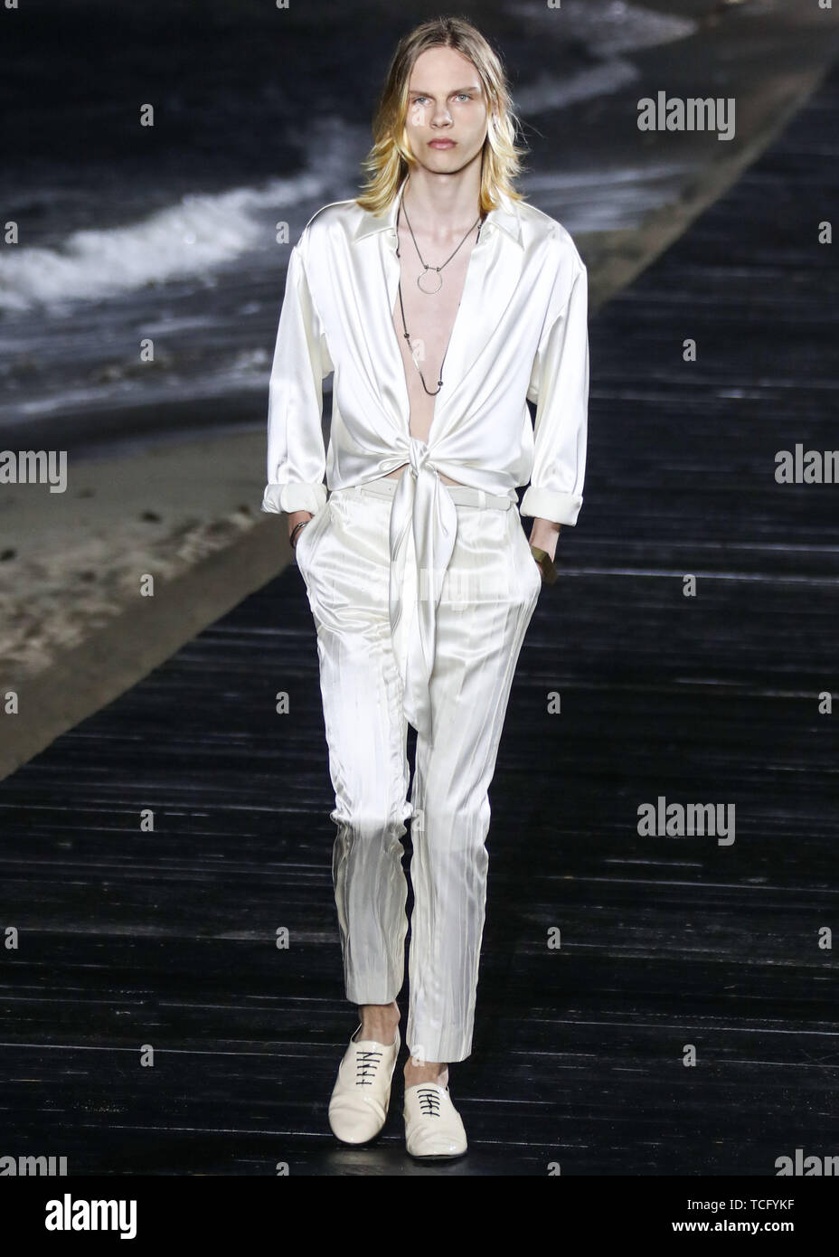 Ysl catwalk hi-res stock photography and images - Alamy