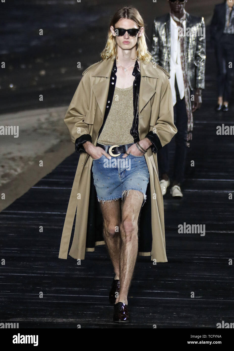 Ysl catwalk hi-res stock photography and images - Alamy